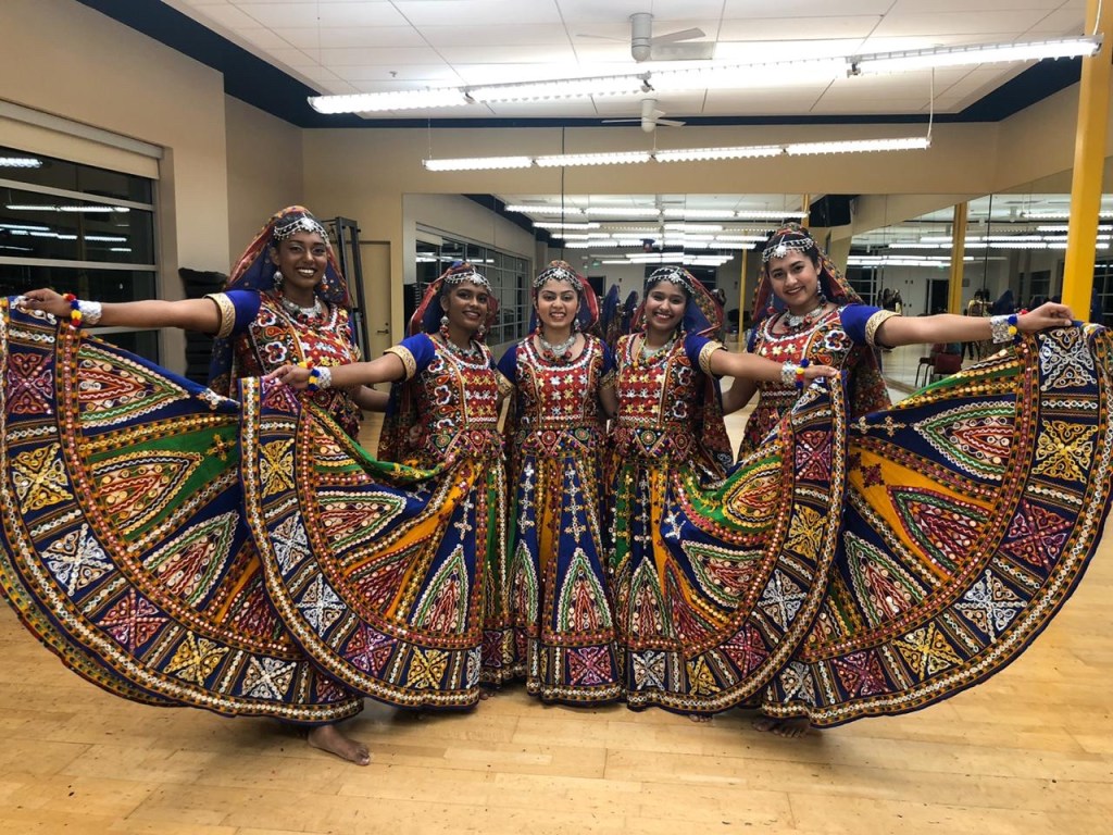 Ghoomar Lehengas for Dance Teams – Indian Dance Costumes for Rent